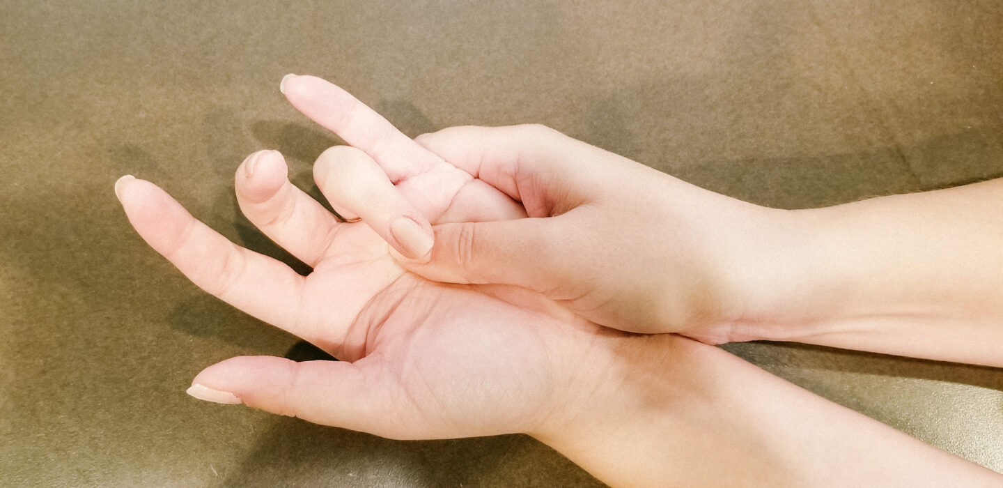 What is Trigger Finger? A hand therapist explains - North 49 Physical ...